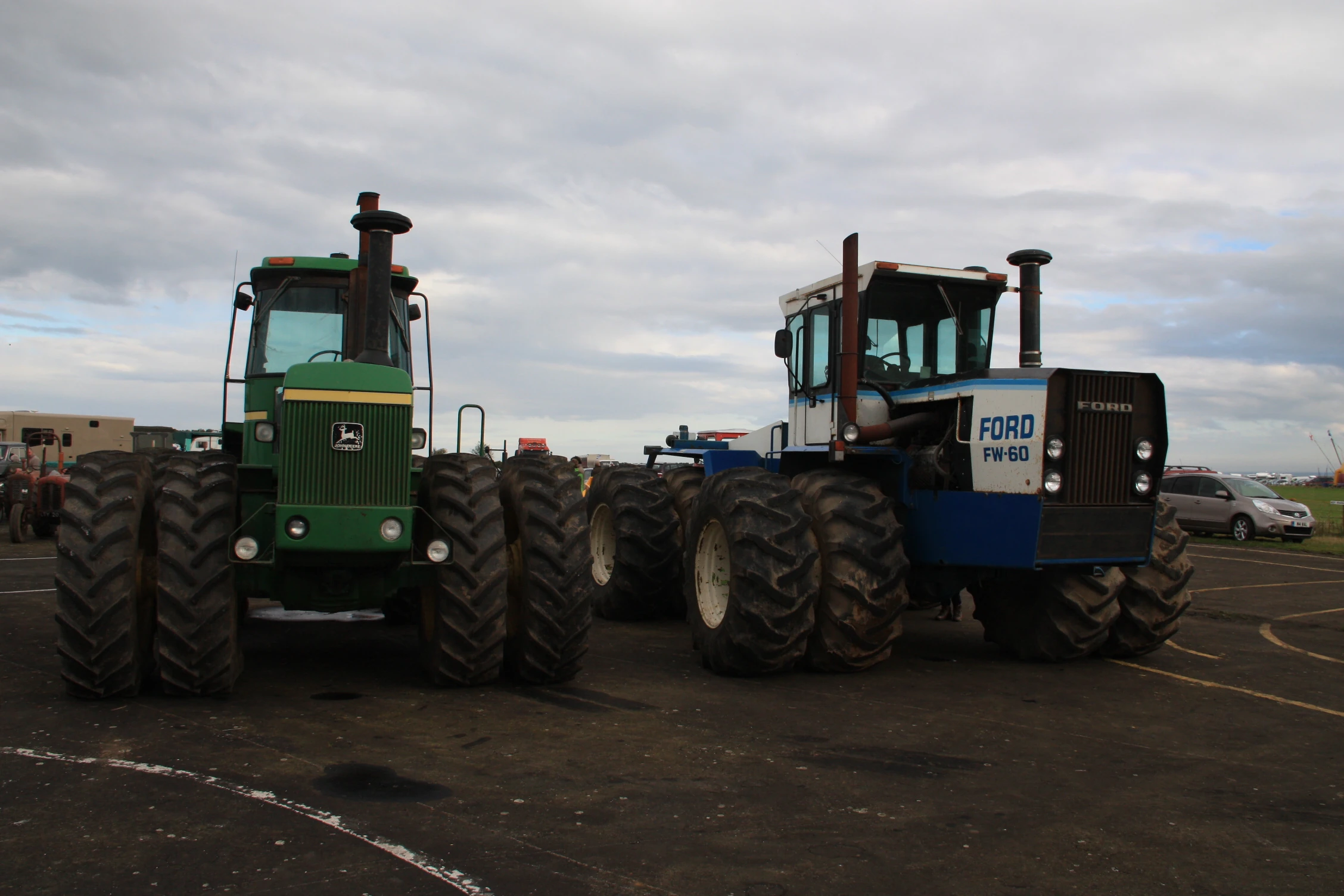 Articulated tractor - Tractor & Construction Plant Wiki - The classic ...